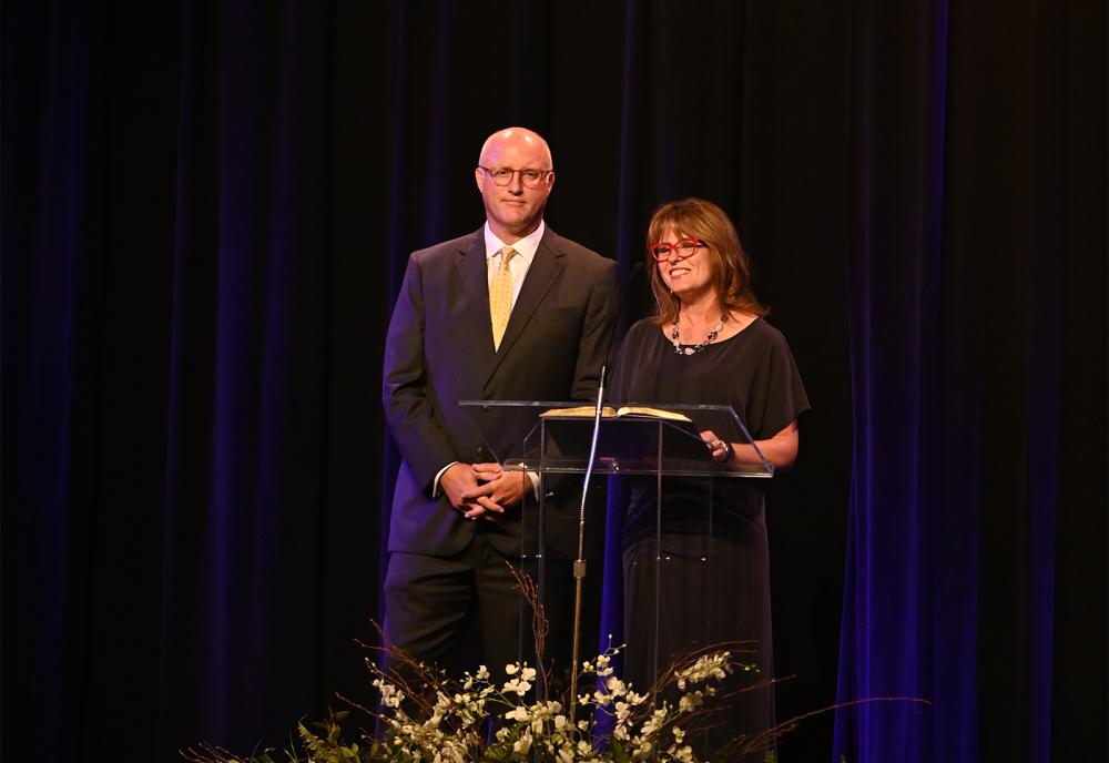 Dr. Chenoweth Hosts President’s Dinner for Faculty & Staff | Olivet ...