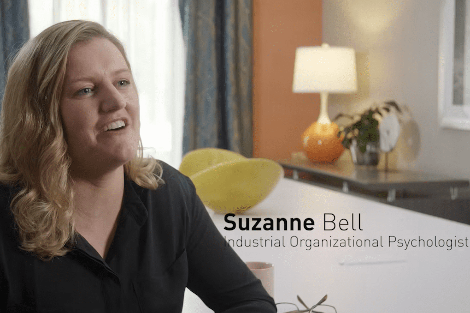 Alumna Suzanne Bell '98 discusses her work preparing for Life on Mars ...